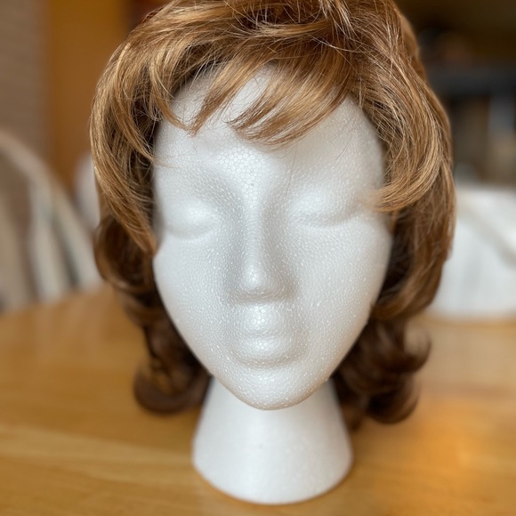 Gabor | Hair | Wig Eva Gabor Kanekalon Flexlite Modacrylic Short Brown Wavy Cap Japan | Poshmark
